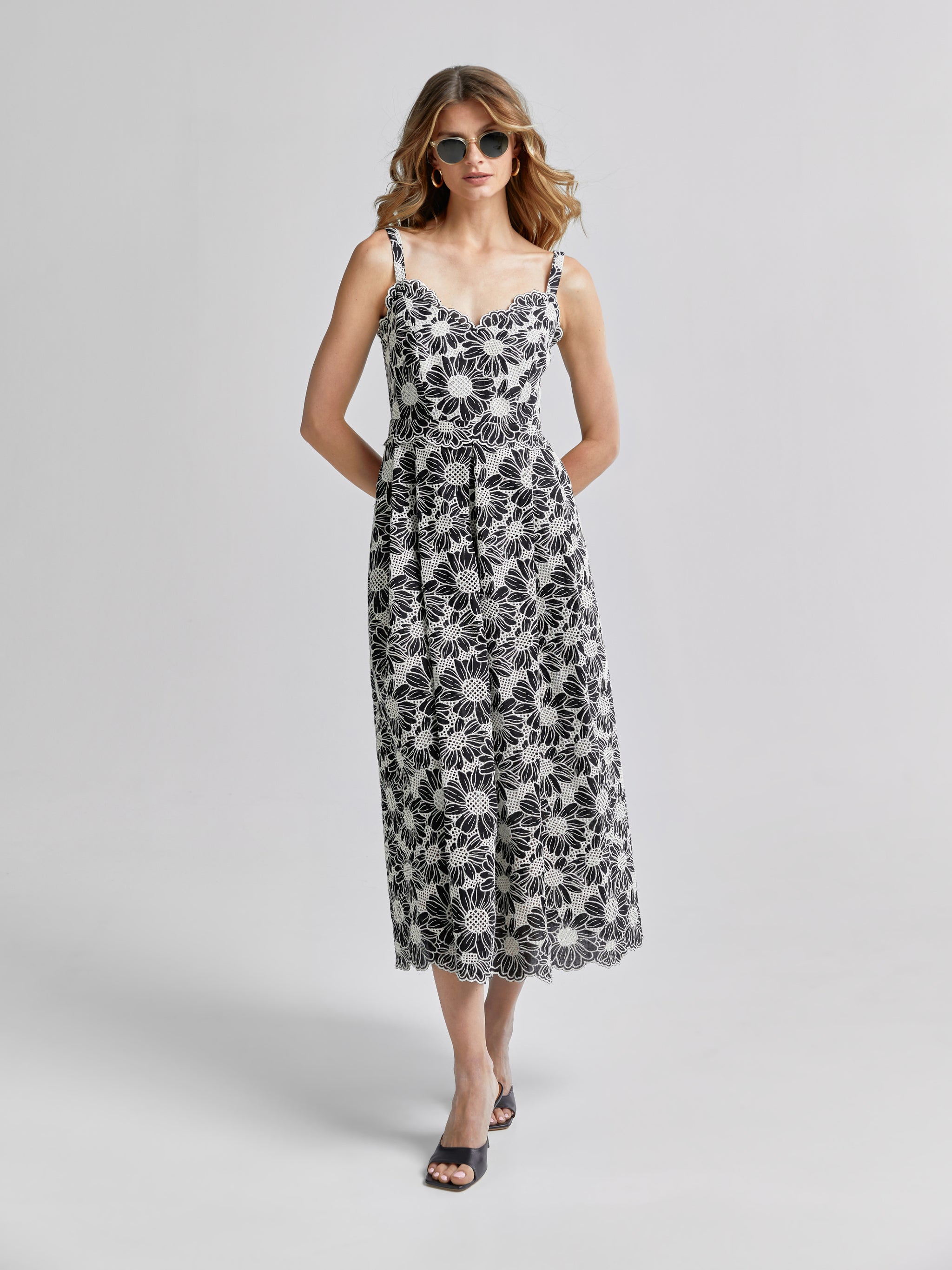 Adalia Black Flower Dress - Andiata – Andiata