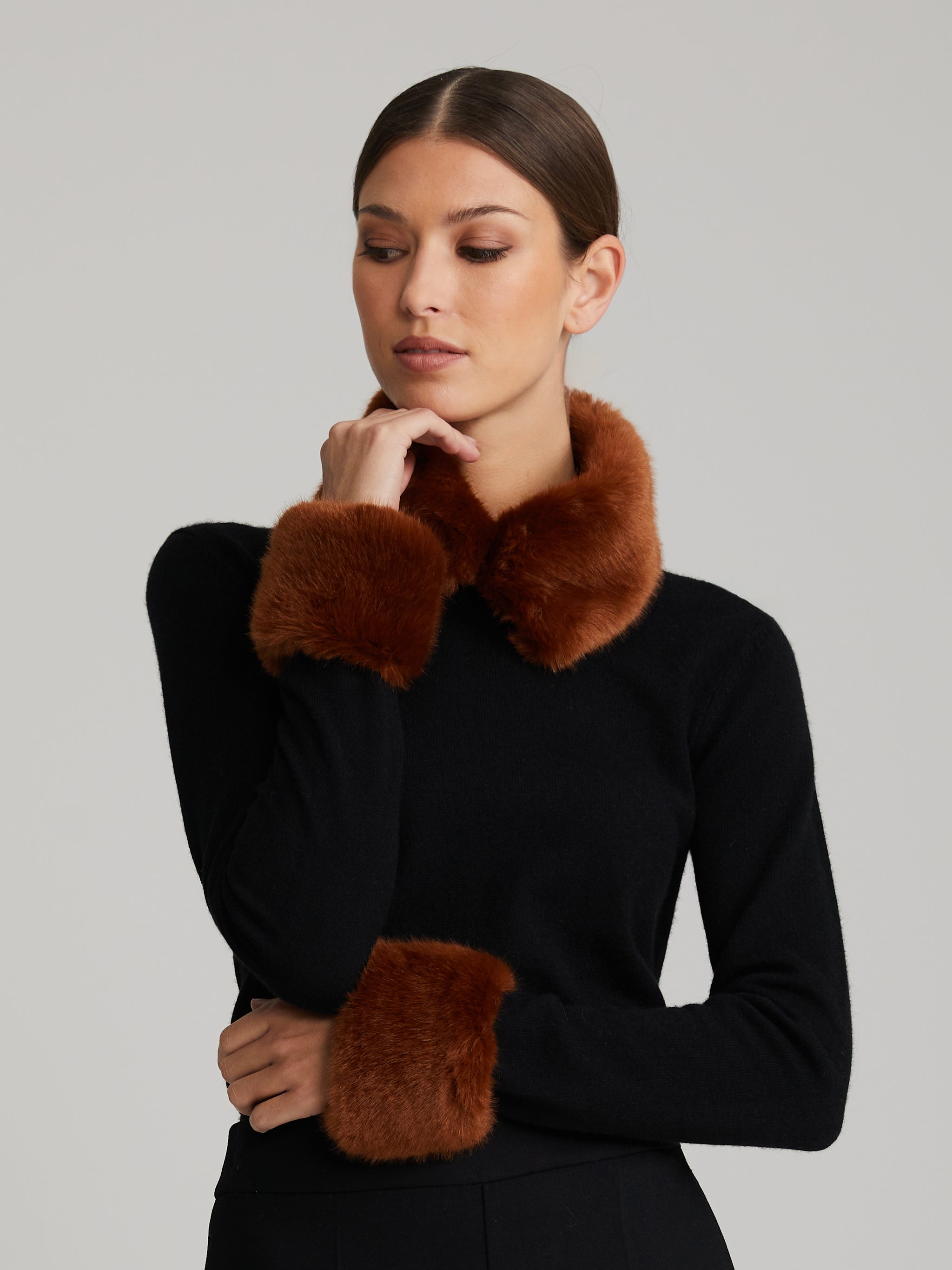 Gianina Brown Faux-Fur Accessory Set - Andiata – Andiata